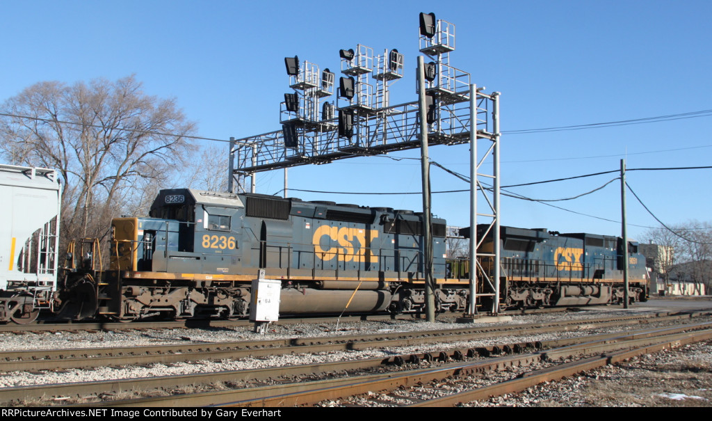 CSX 9051 & CSX 8236